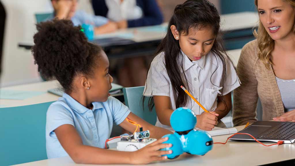 Learn To Code For Fun And Profit With Swift And Scratch Electronics And Technology Community
